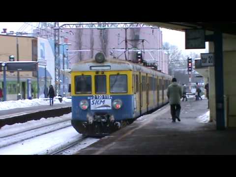 EN57-1718, EN57-1744+1712, ED72-010 i ED74-008+011 - YouTube