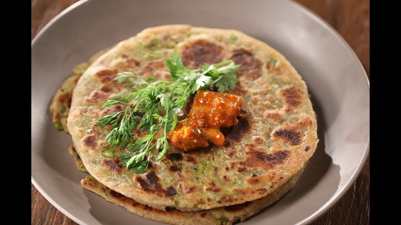 Hare Chane Ke Paranthe | Sanjeev Kapoor Khazana - YouTube