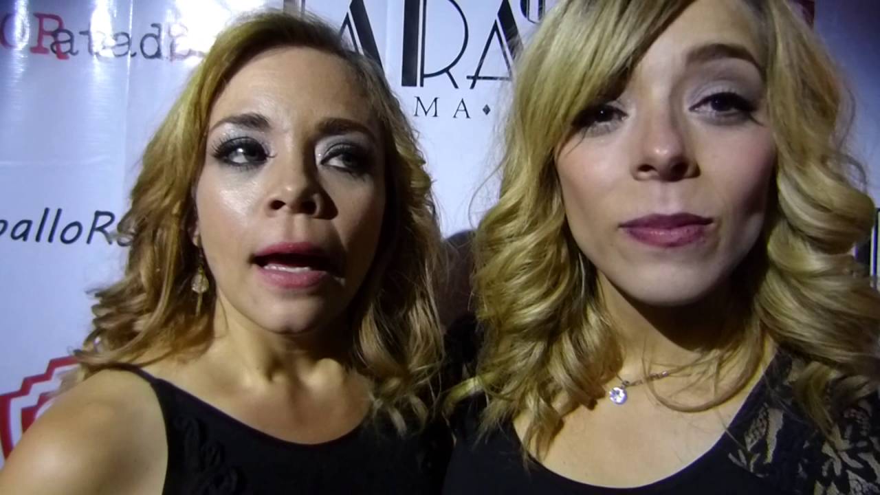 Hacen homenaje a Alberto El Caballo Rojas con playeras - YouTube