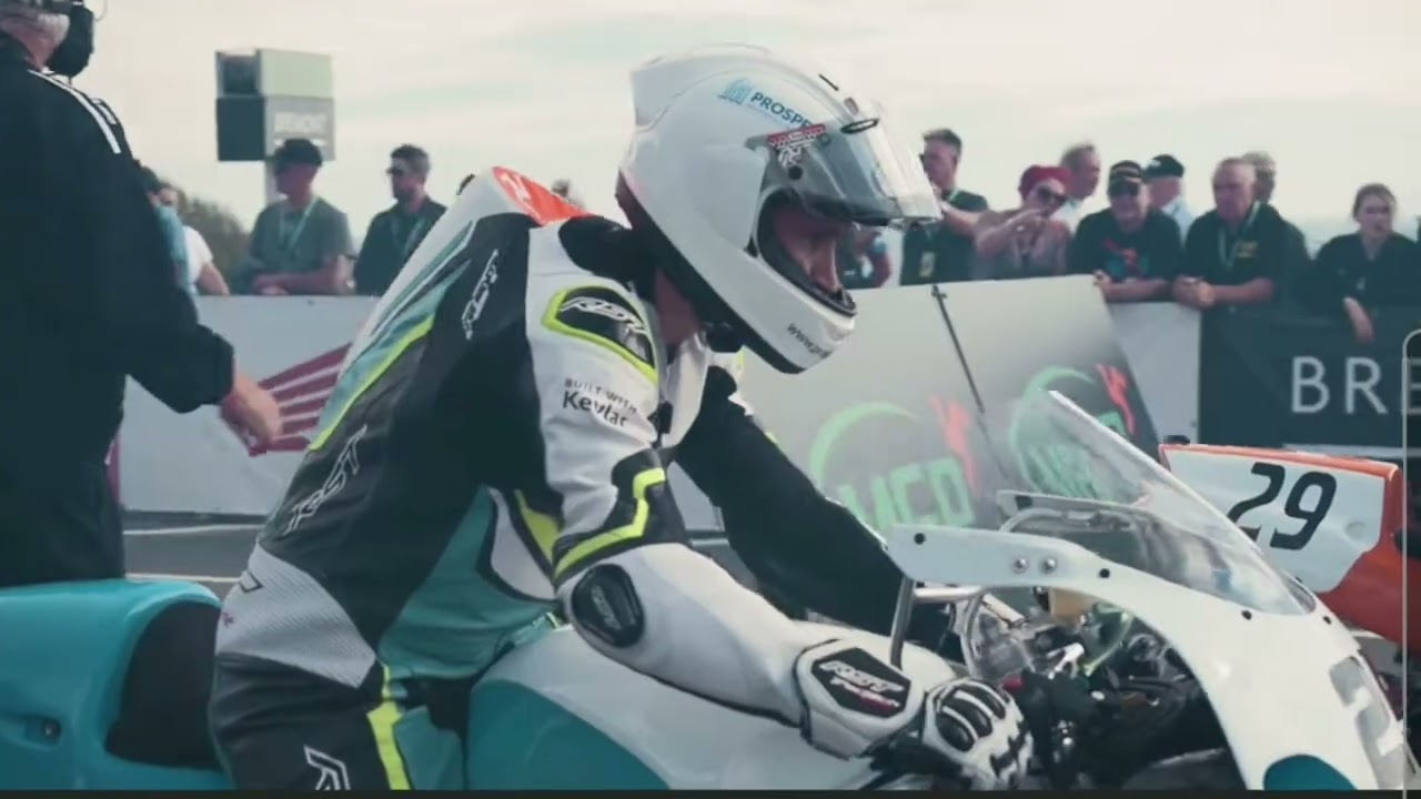 manx grand prix 2022 day one - YouTube