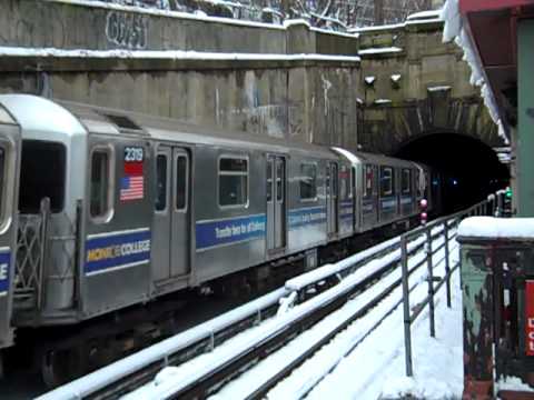 MTA Van Cort Park-242 St bound R62A (1) train passing Dyckman St ...
