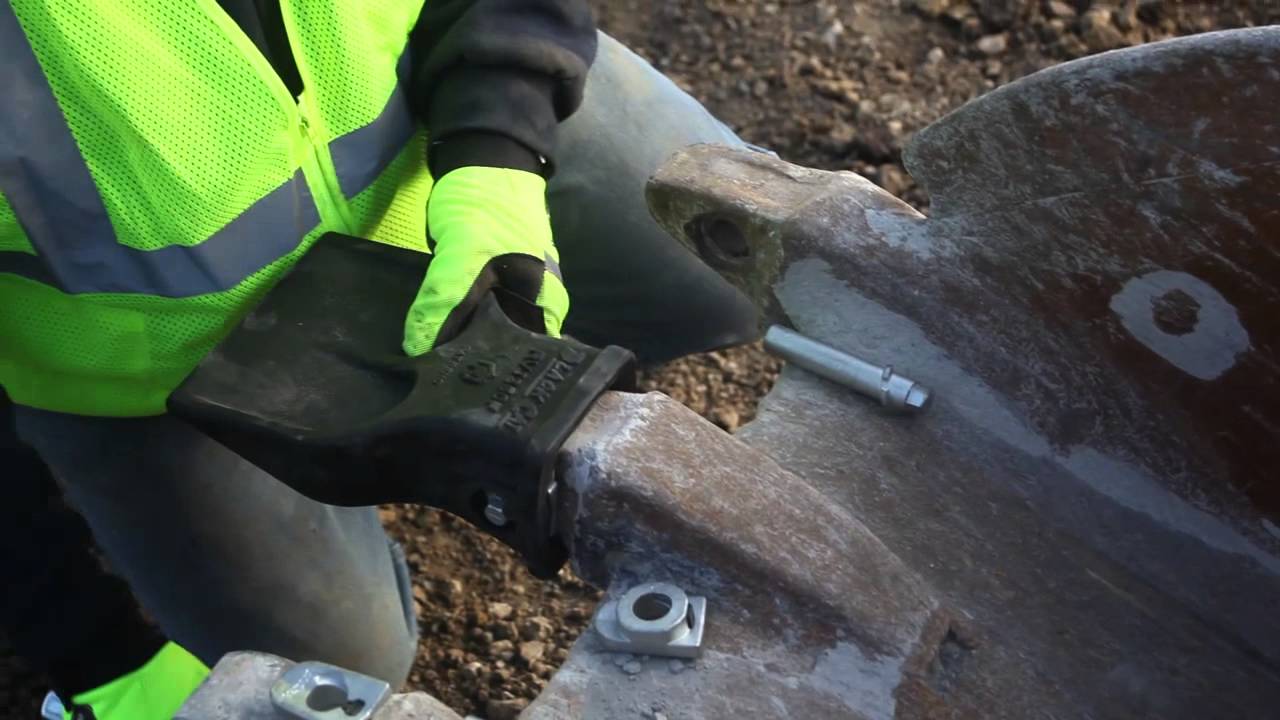 RVJ Bucket Tooth System | John Deere Construction Parts - YouTube