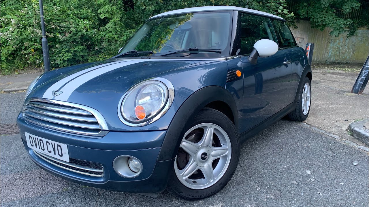 Mini Cooper 2010 blue - YouTube