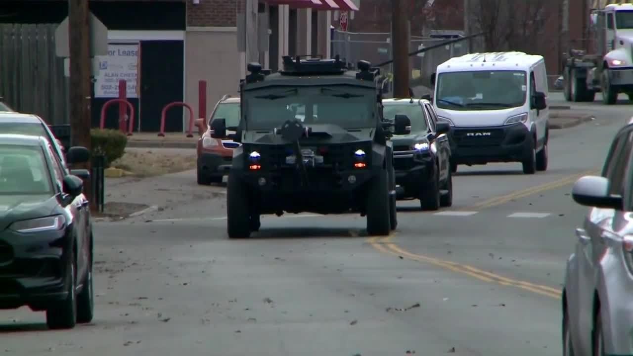 LMPD SWAT truck on scene of Shawnee barricade situation - YouTube