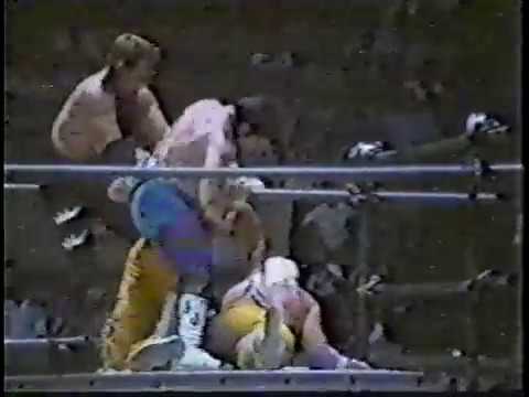 Jerry Lawler & Bill Dundee vs. Austin Idol & Tommy Rich (Scaffold Match ...
