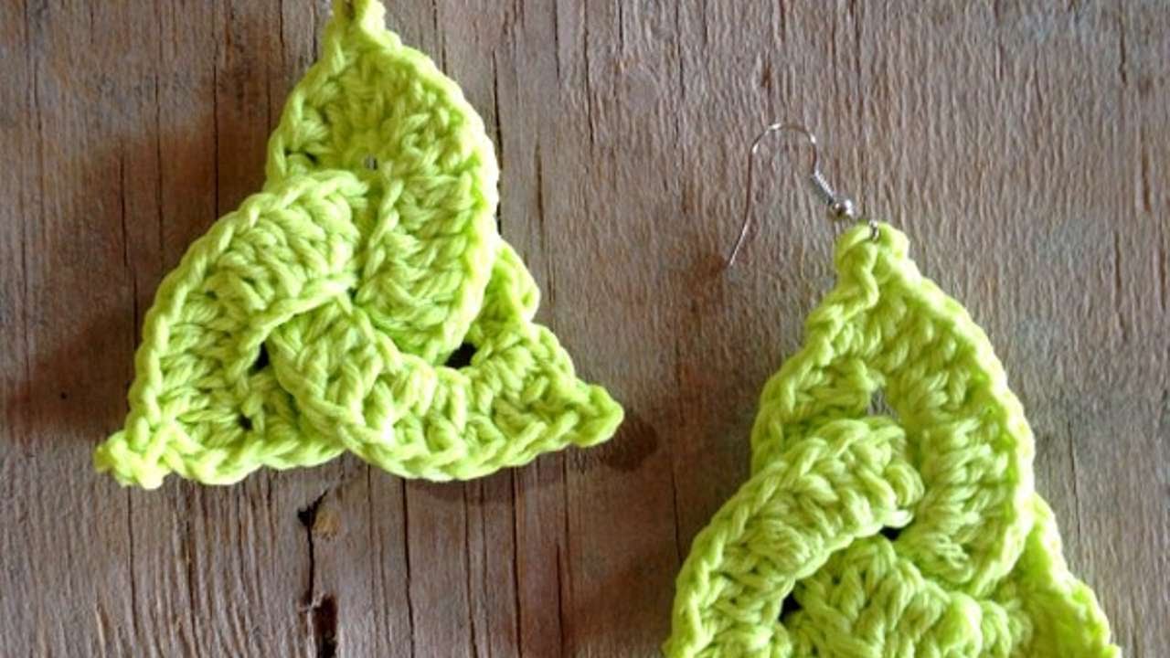 How To Crochet A Pair Of Celtic Triangle Earrings - DIY Crafts Tutorial ...