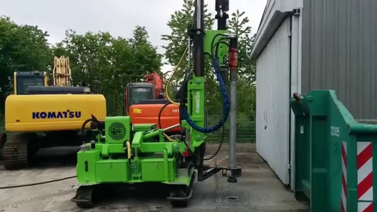 Install 600 to 800 Metres Of Posts Per Day With The Pauselli 700 - YouTube