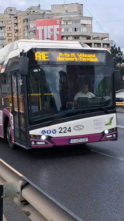 Autobuzul A1E Tranzitând Podul Mărăști Spre Terminalul Aeroportul Cluj ...