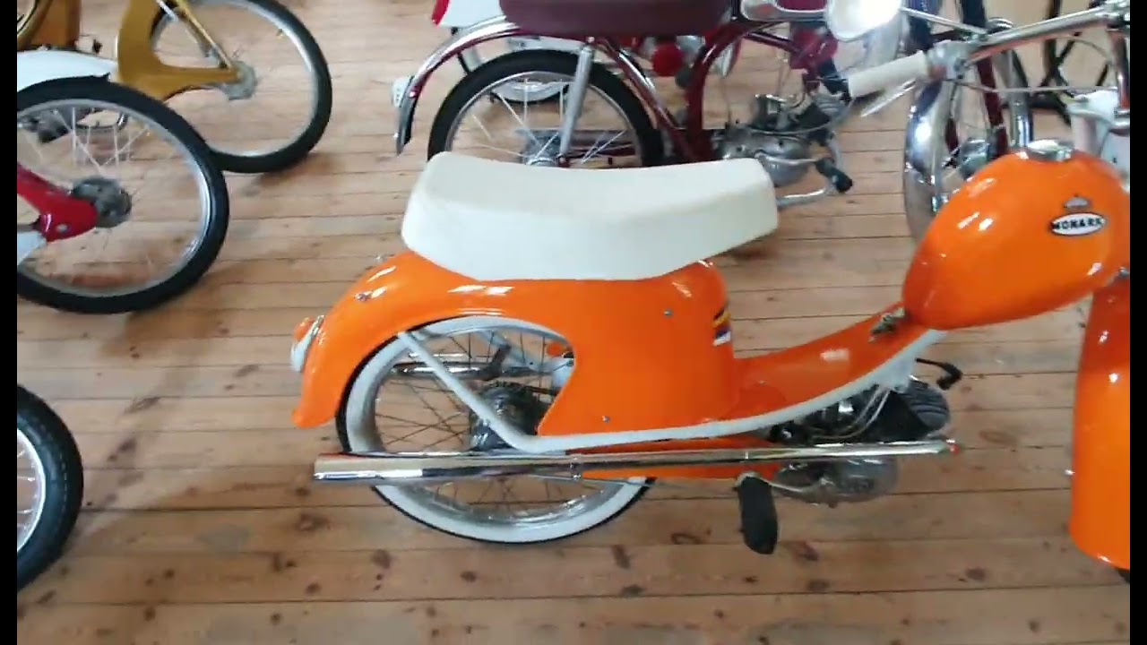 MOPEDMEKARNA BESÖKER MUSEUM FINA MOPEDER.... - YouTube