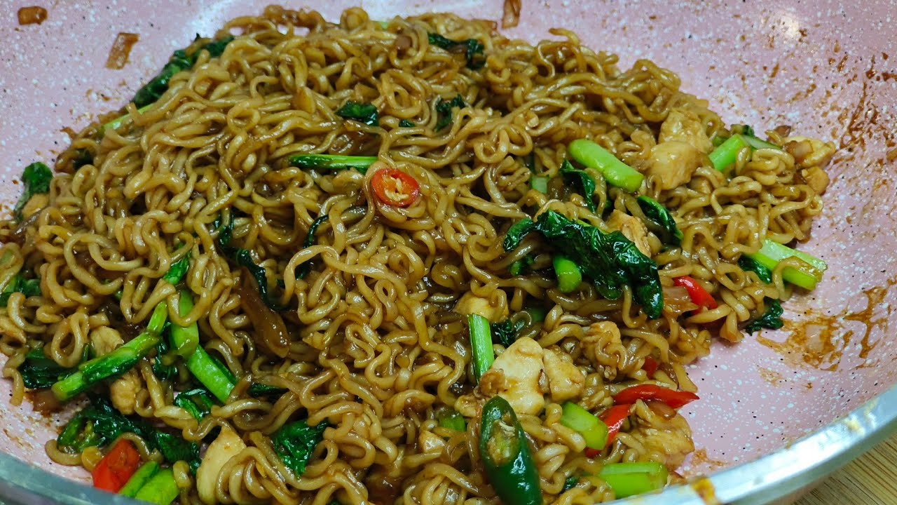 MAGGI GORENG KICAP TANPA PERENCAH BUAT SARAPAN PAGI - YouTube