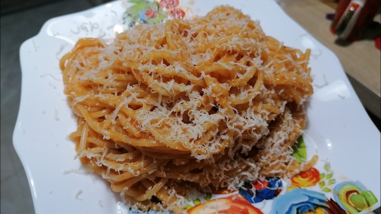 Vlog:Paste cu sos,pizza! - YouTube