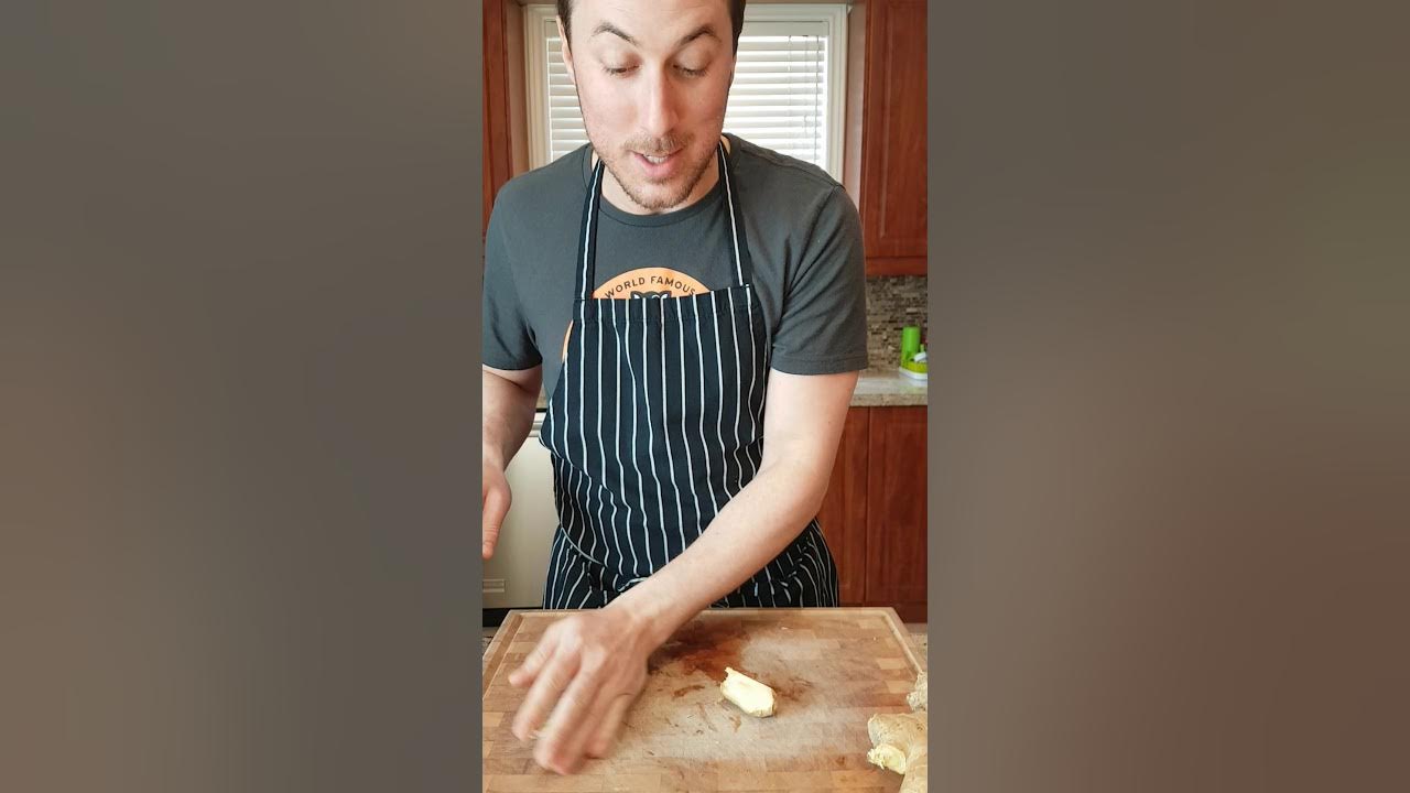 Chef Julian shows us the best way to peel ginger - YouTube