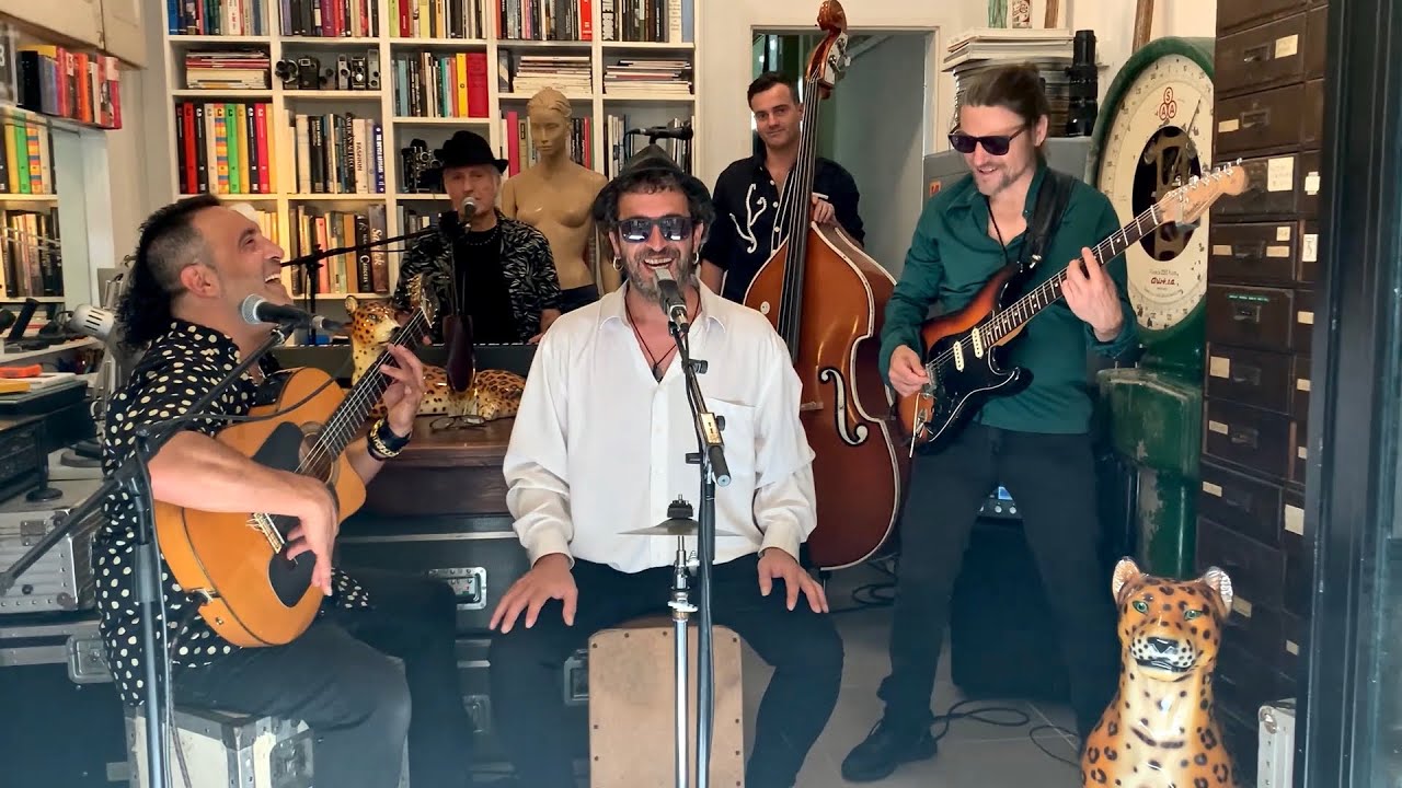 Dancefloor Rumble Mix (Stayin' Alive/I Like To Move It/The Rhythm Of ...