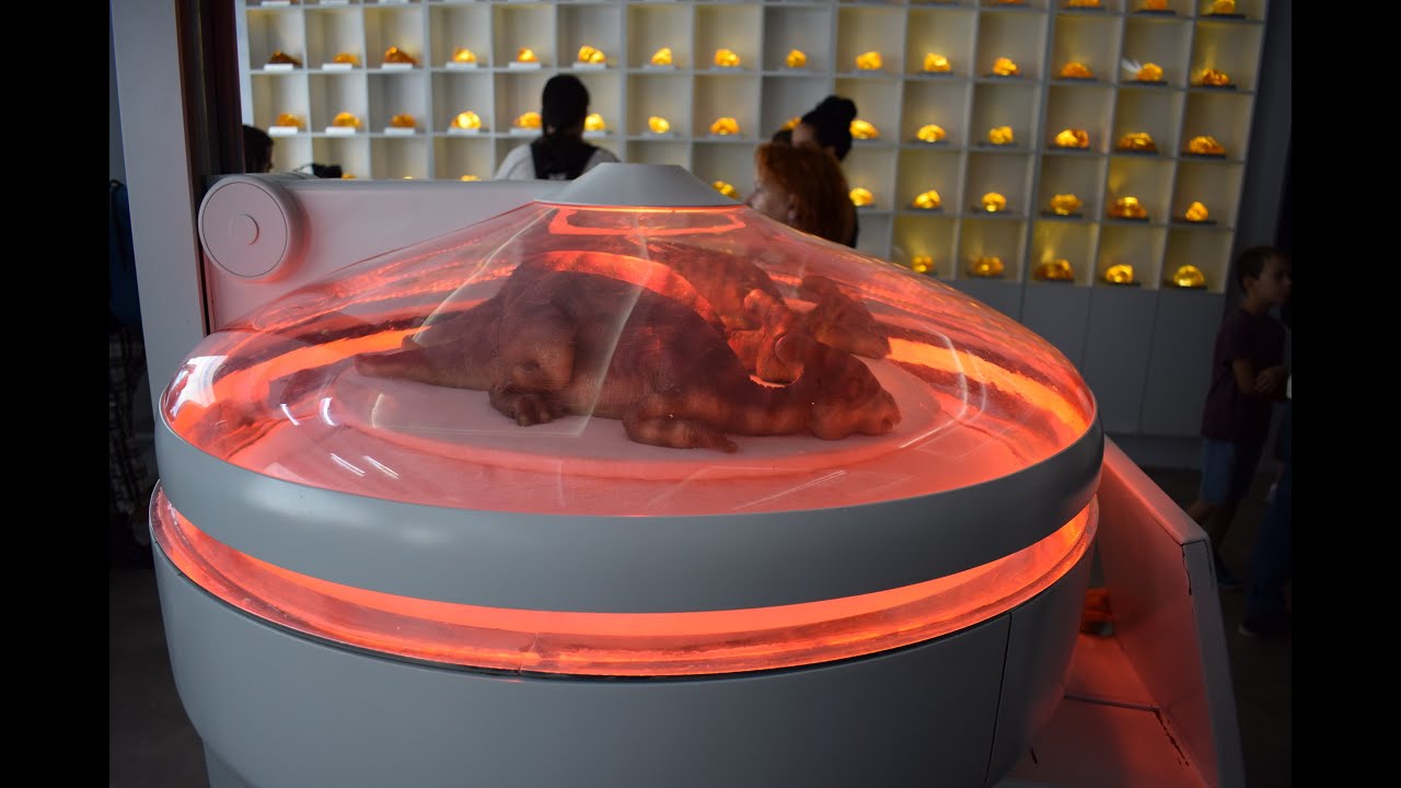 Jurassic World of Paris - The InGen Lab - YouTube