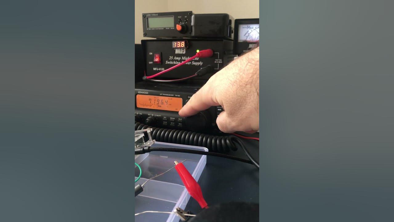 VE1CEN Magnetic Loop Controller result - YouTube