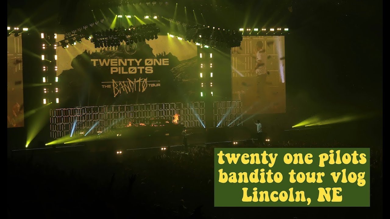 twenty one pilots concert (bandito tour) || Megan Jensen - YouTube