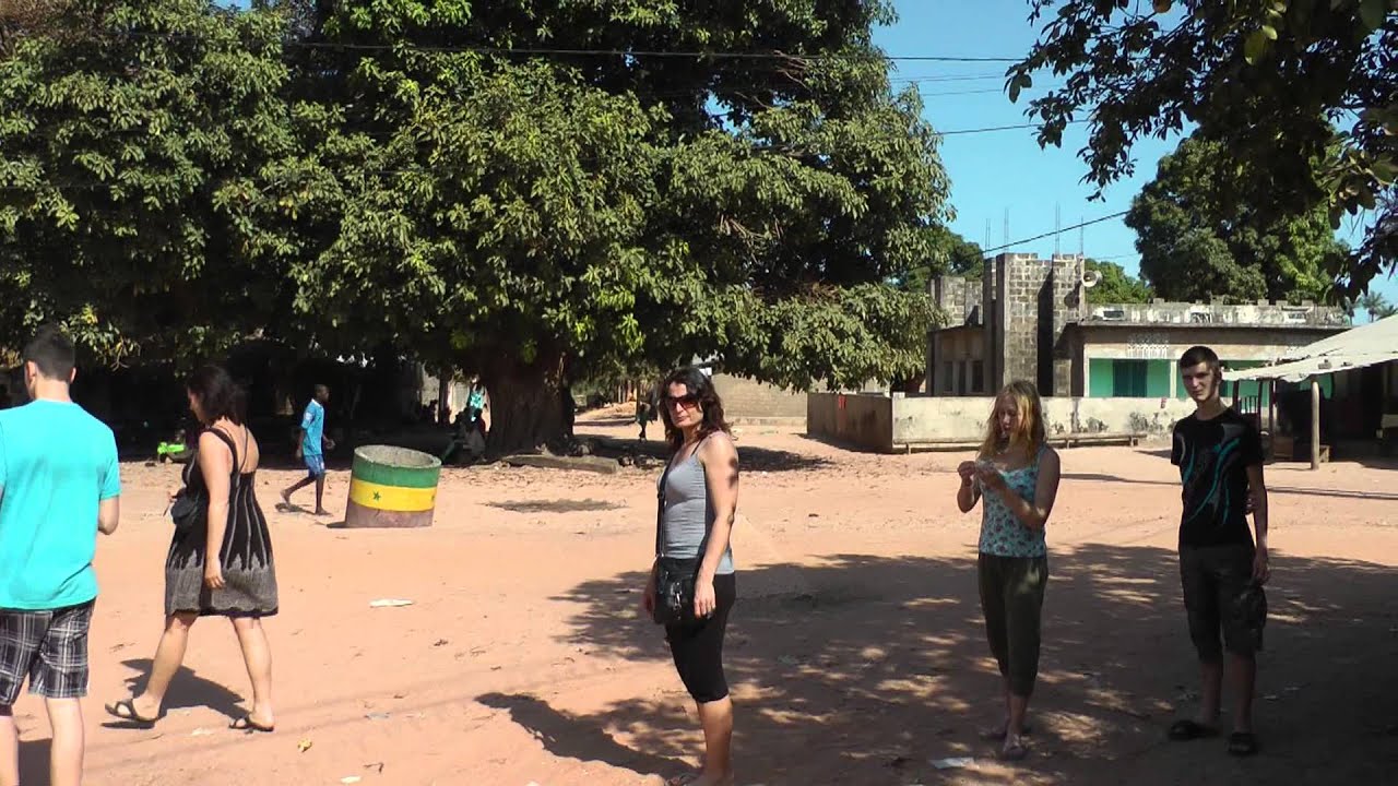 Centrum en markt van Abene, Senegal - YouTube