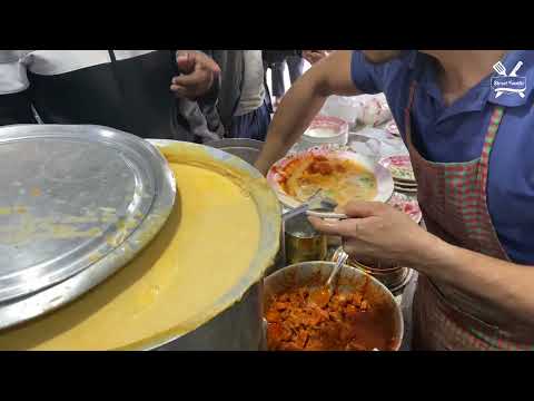 Surat Most Famous Breakfast Khavsa | Indian Street Food | StreetFoodie ...