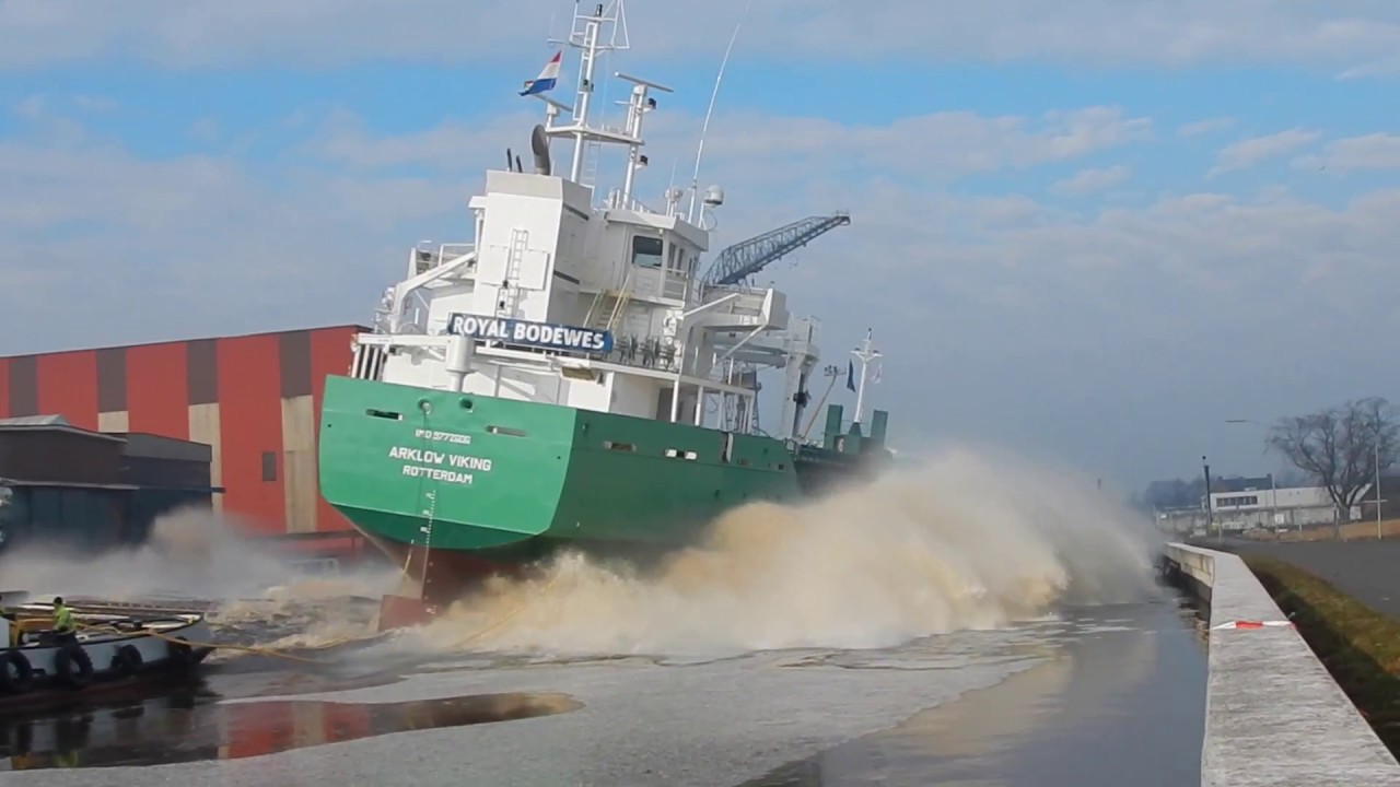 30 SECONDS SHIP LAUNCH WITH 'ARKLOW VIKING' - #597NL 📸 - YouTube