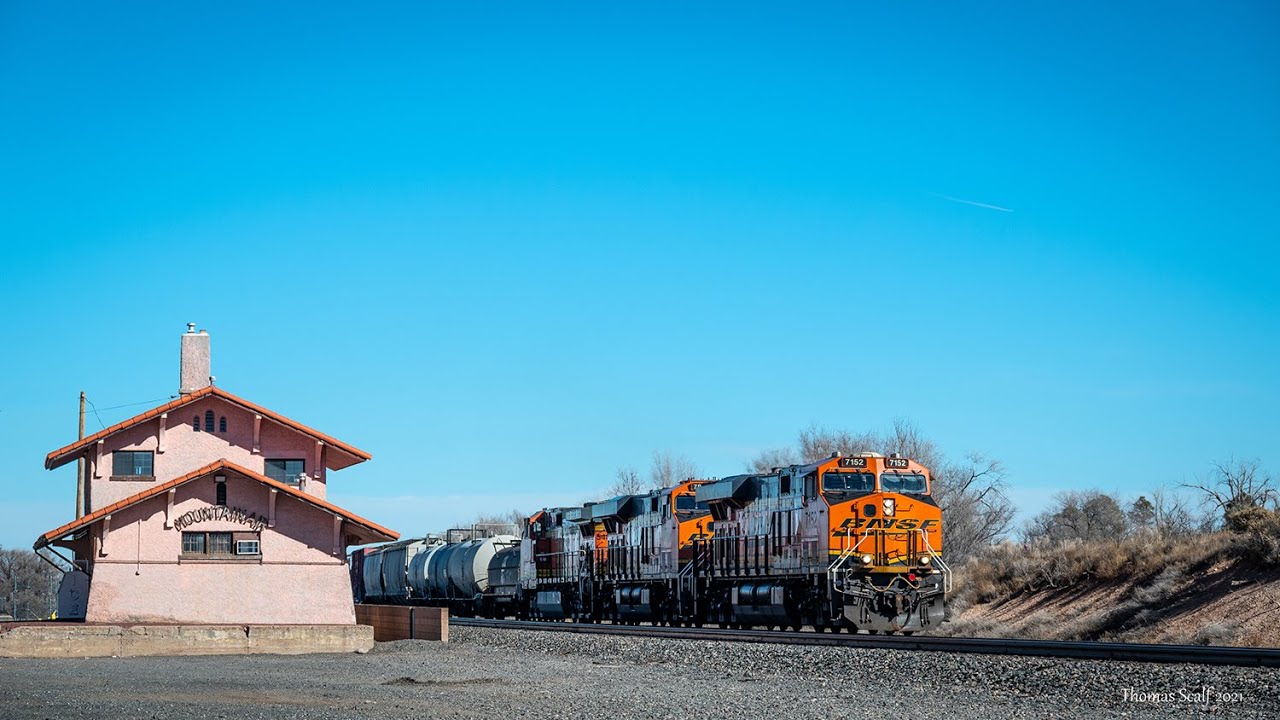BNSF at Mountainair, New Mexico - YouTube
