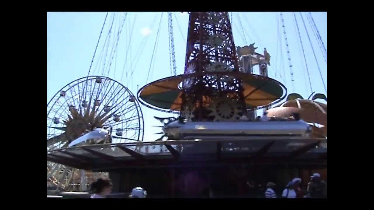 Golden Zephyr Disney's California Adventure 2008 - YouTube