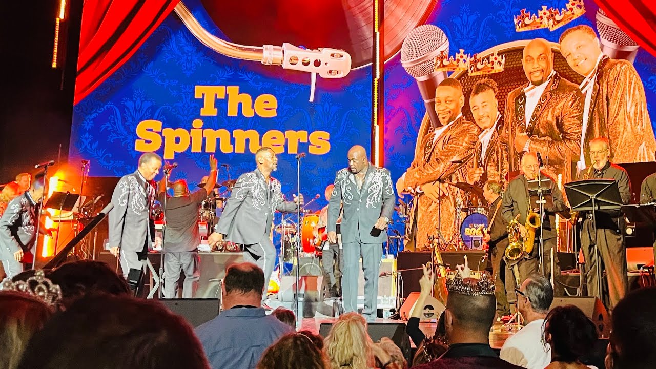 The Spinners - Working My Way Back (Live Performance) - YouTube