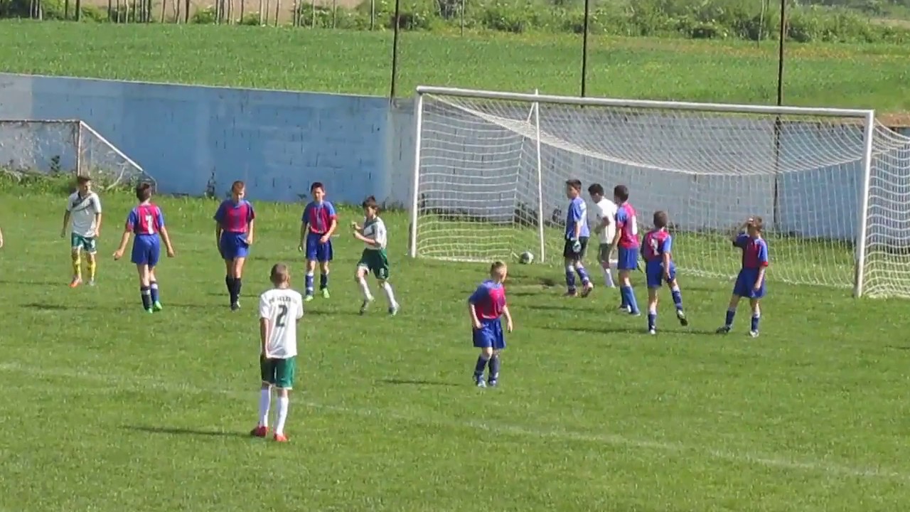Corner-Predrag Tesic (U12)-FC.Loznica - YouTube