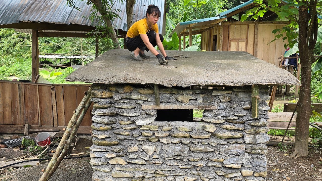14 Days Of Building A House Toilet _Install The Toilet Seat , Pour The ...