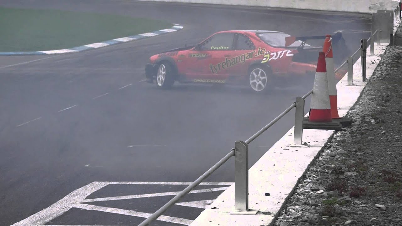 r33 crash at Tullyroan oval - YouTube