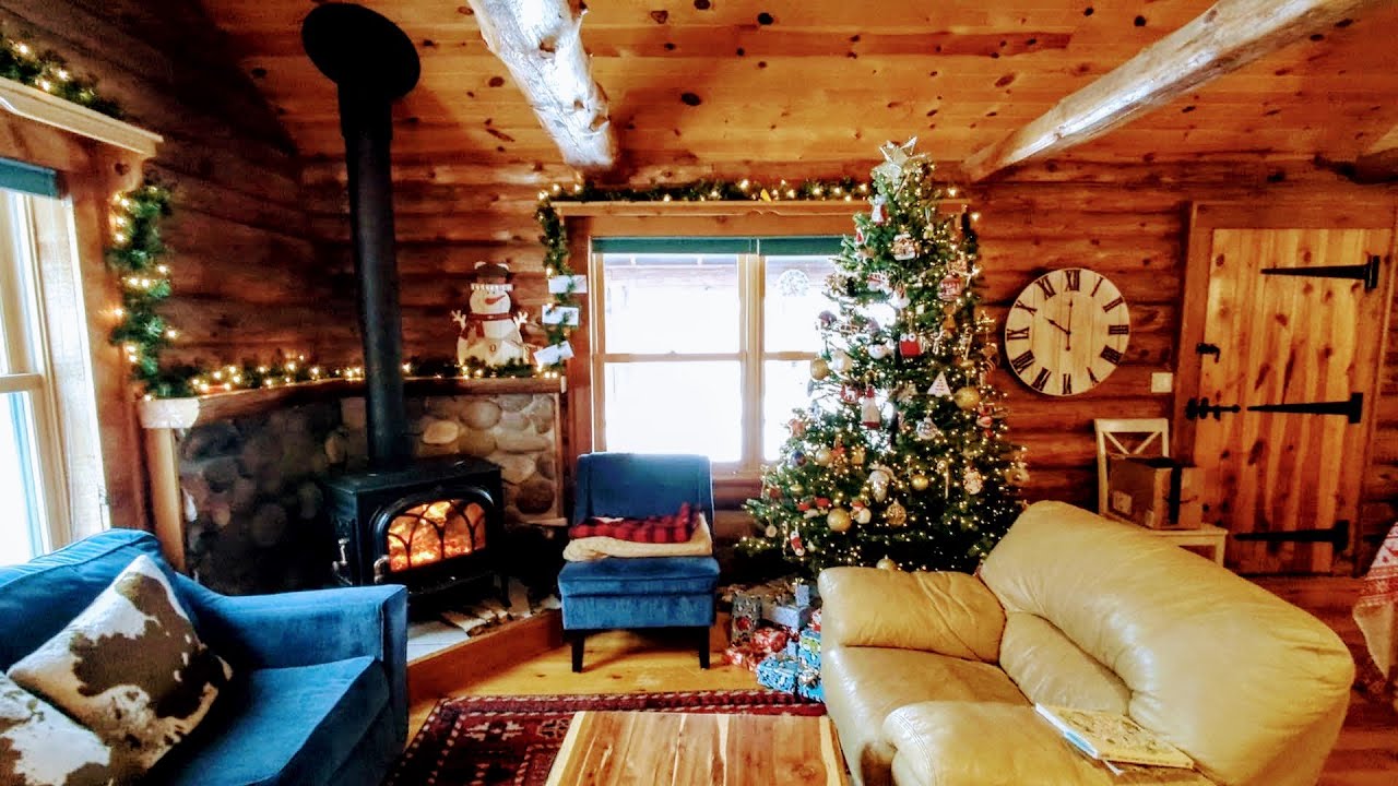 Log Cabin Snowy Christmas - YouTube