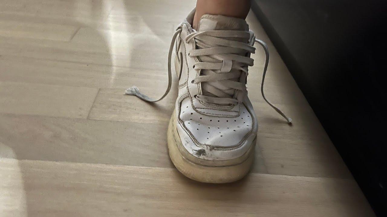 Loose shoeplay with one my well worn super hot air forces messy laces ...