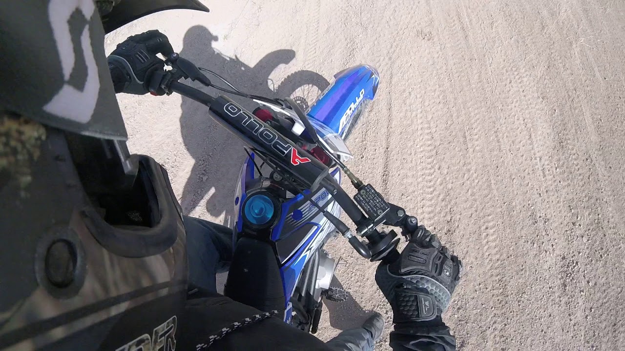 Apollo dbx 18 ride and jumps - YouTube