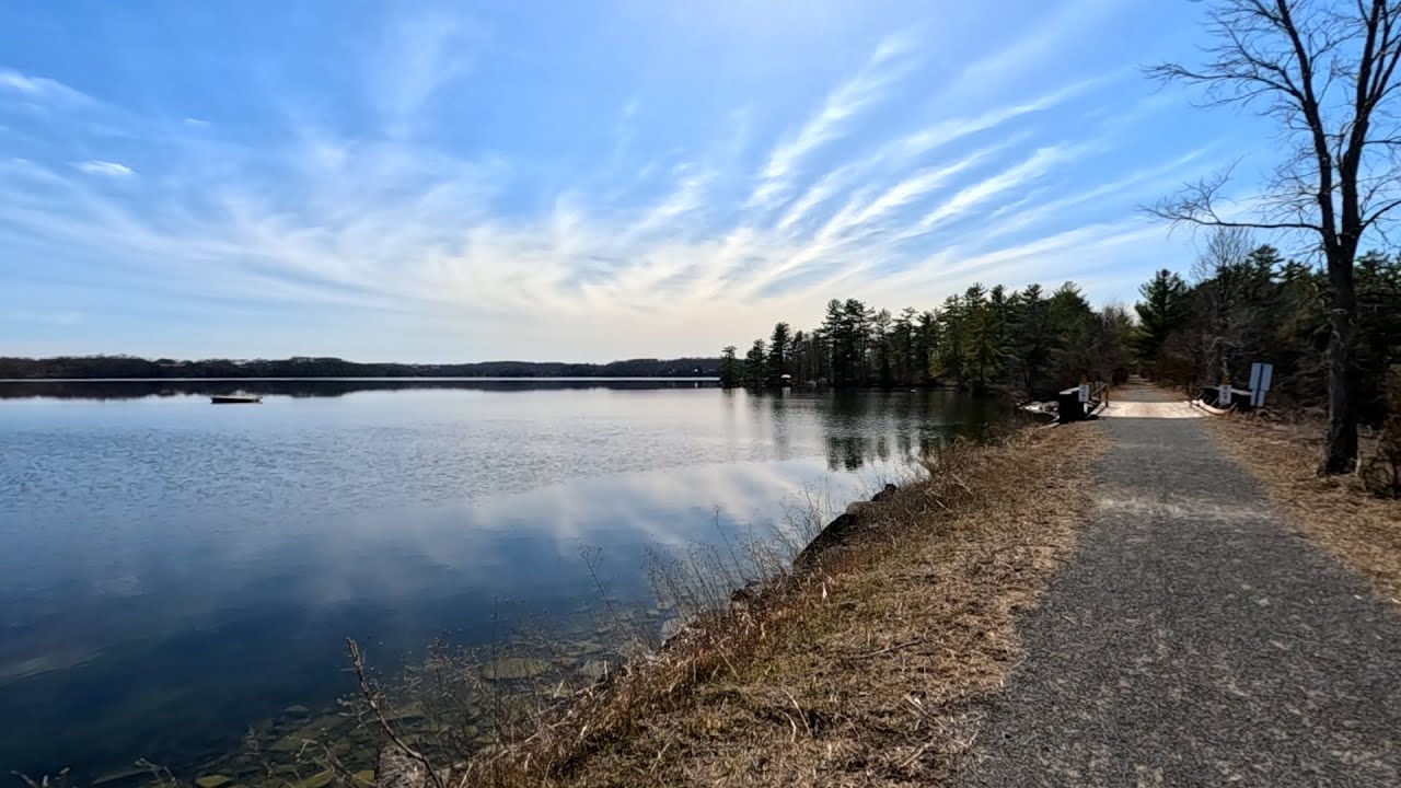 Lazy Afternoon Walk Along the Cataraqui Trail At Sydenham Lake - YouTube