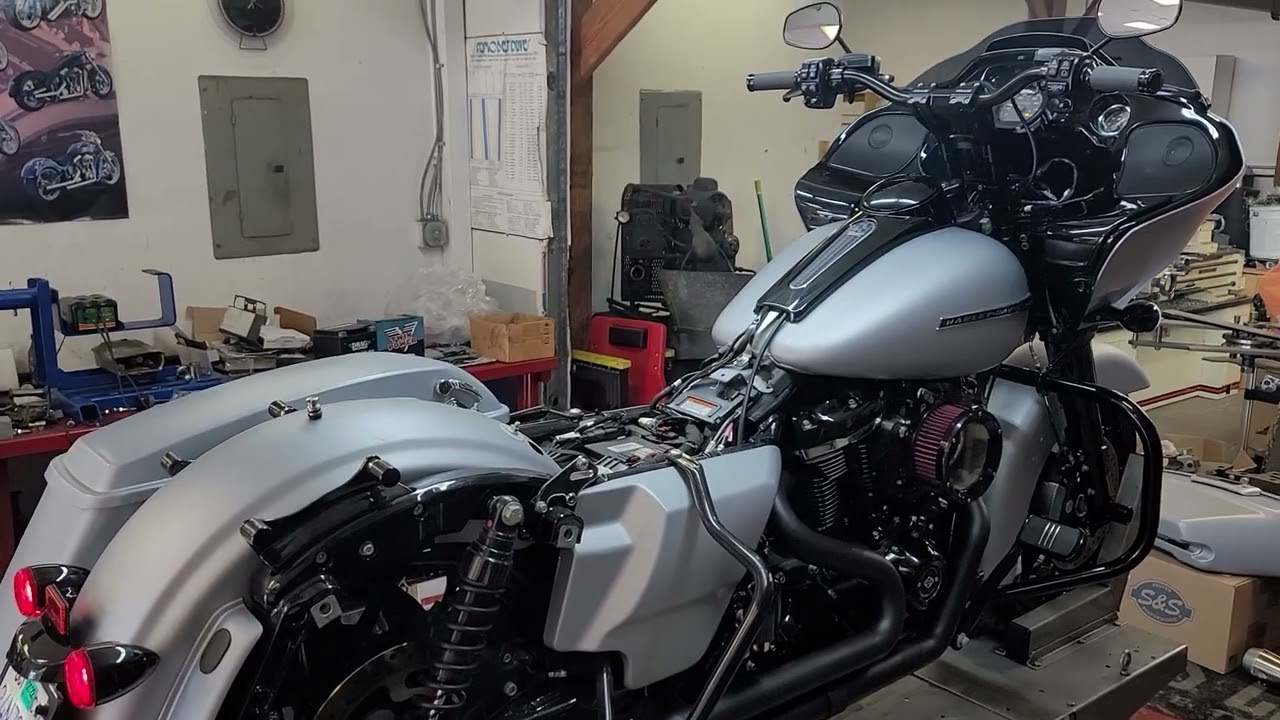 First Start up on a 114 M8 with Chris Rivas 474 cam and Thunder Header ...