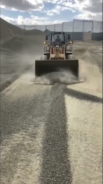 Fantastic job from this experienced wheel loader operator. #wheelloader ...