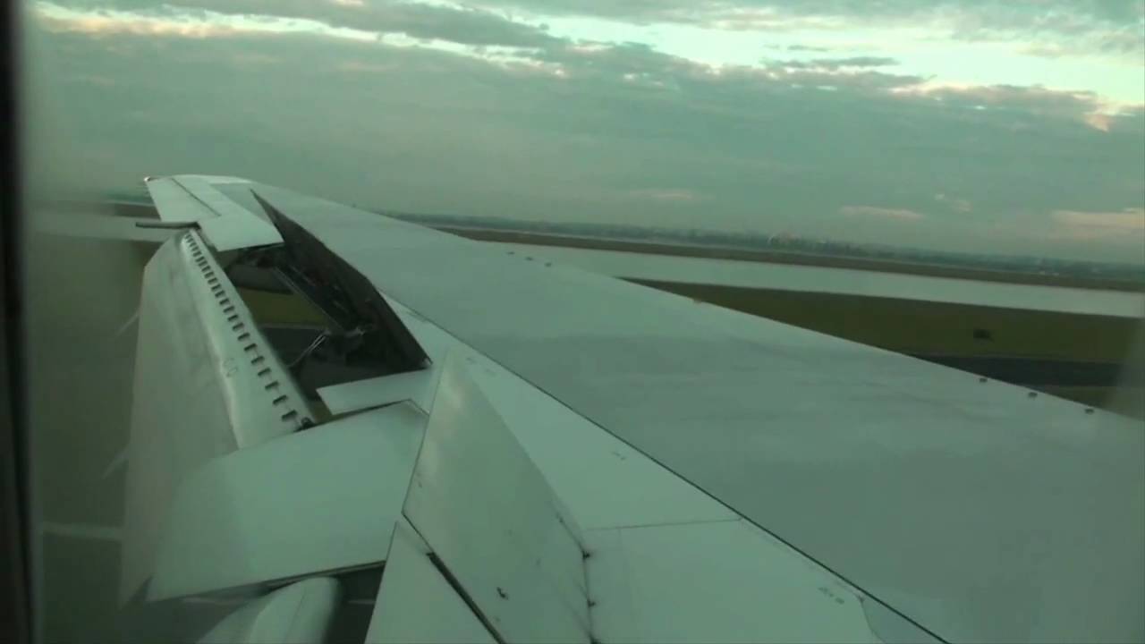 Qantas Boeing 767-338(ER) PRM Approach & Landing At Sydney Kingsford ...