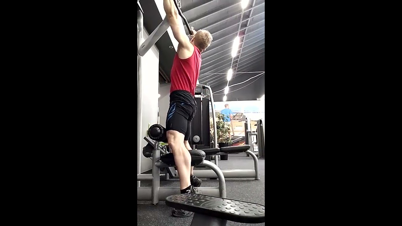 Ściąganie drążka do klatki 95x7+50x4(50X2)+50x4 5.02.17 - YouTube