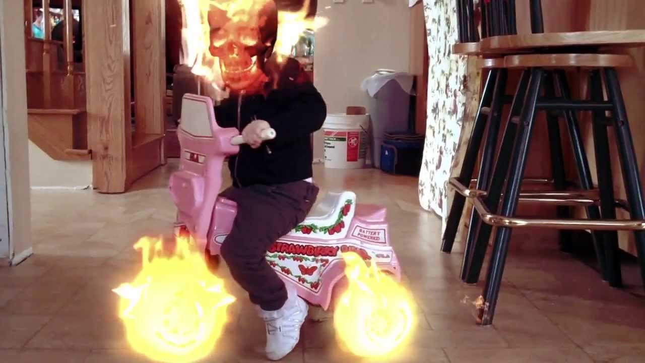 Little Girls turns into Ghost Rider - YouTube