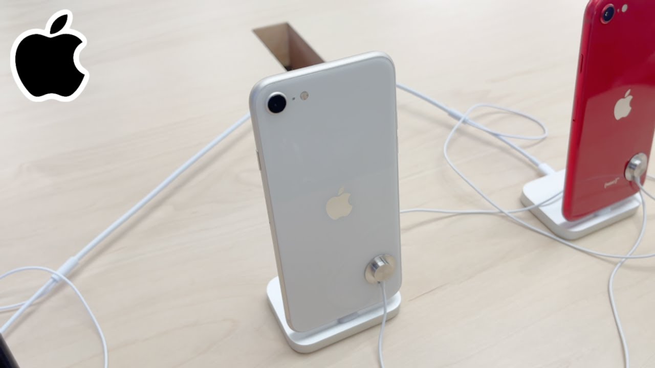 iPhone SE Starlight Shopping at the Apple Store - YouTube