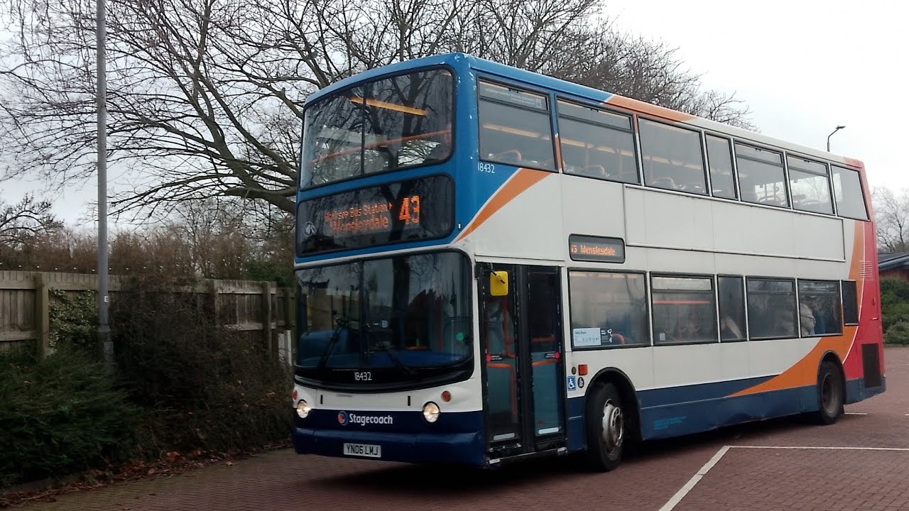 Worksop Bus station Dennis Trident Alexander ALX400 and ADL Enviro 400 ...