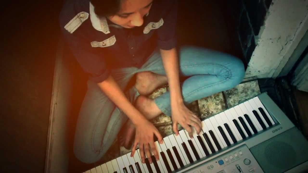 Izhevsk Balcony Music: Sia & Sigur Rós - YouTube