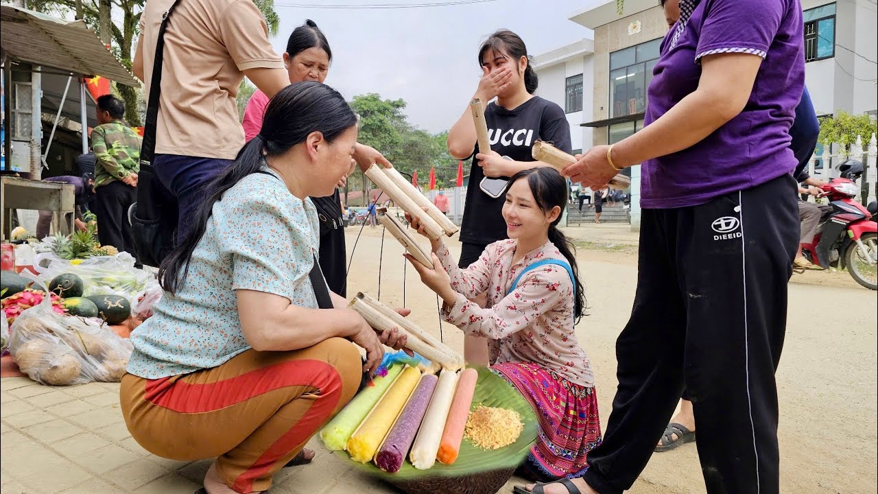 How to make colorful bamboo tube grilled rice by a 17 year old country ...