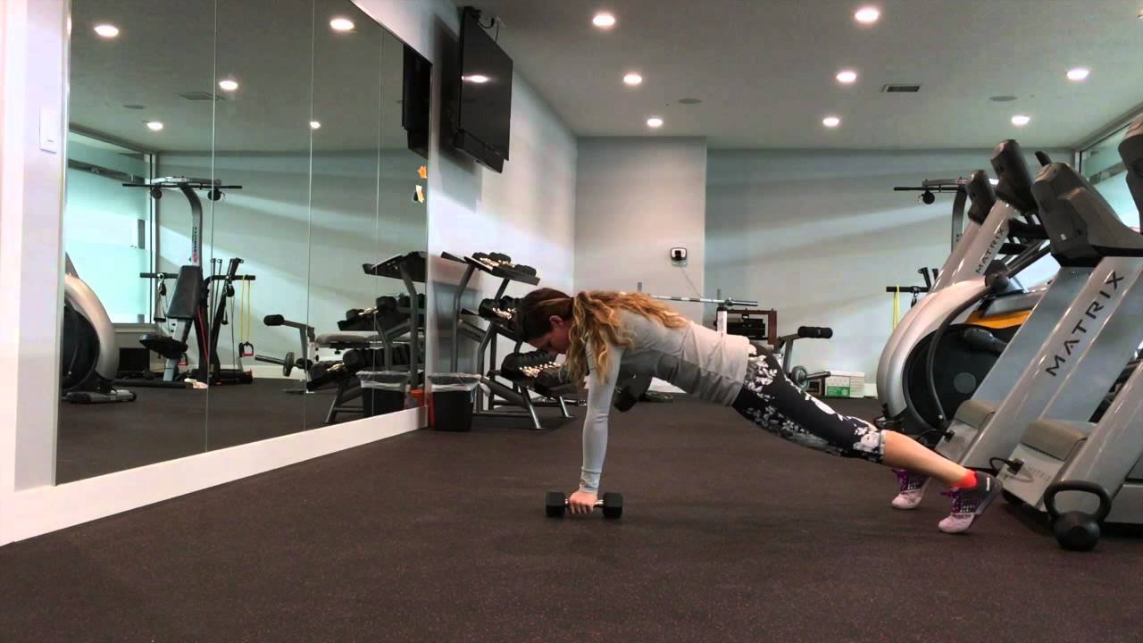 Dumbbell Plank Row to Kickback - YouTube