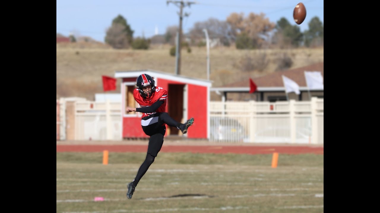 Aaron Doss 2025 Kicker Football highlights - YouTube