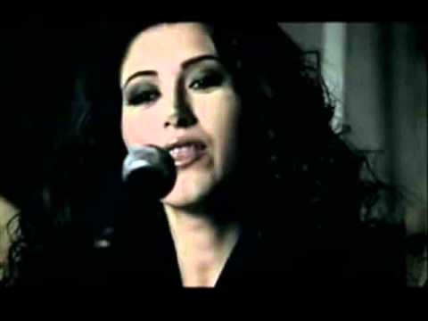 Asli Güngِr Uçurumlar