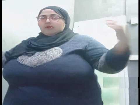 Curvy bbw Arab model show different abaya for plus sizes suitable for dance 