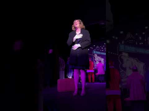 Ann Hunter Bigham age 17 as A Star to Be sings “NYC” in Annie - YouTube