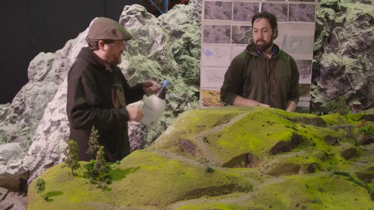 Building Miniature Hobbiton | Weta Workshop Collectibles - YouTube