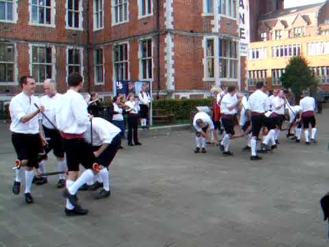 Newcastle Kingsmen massed Grenoside longsword outside student union ...