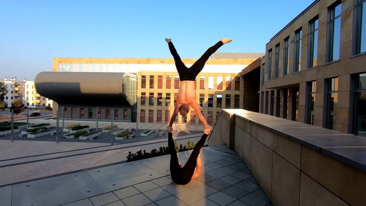 Acrobatic duo male - Artur & Łukasz - YouTube